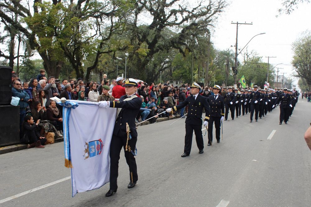 Marinha do Brasil participa do desfile Cívico-Militar em Pelotas ...